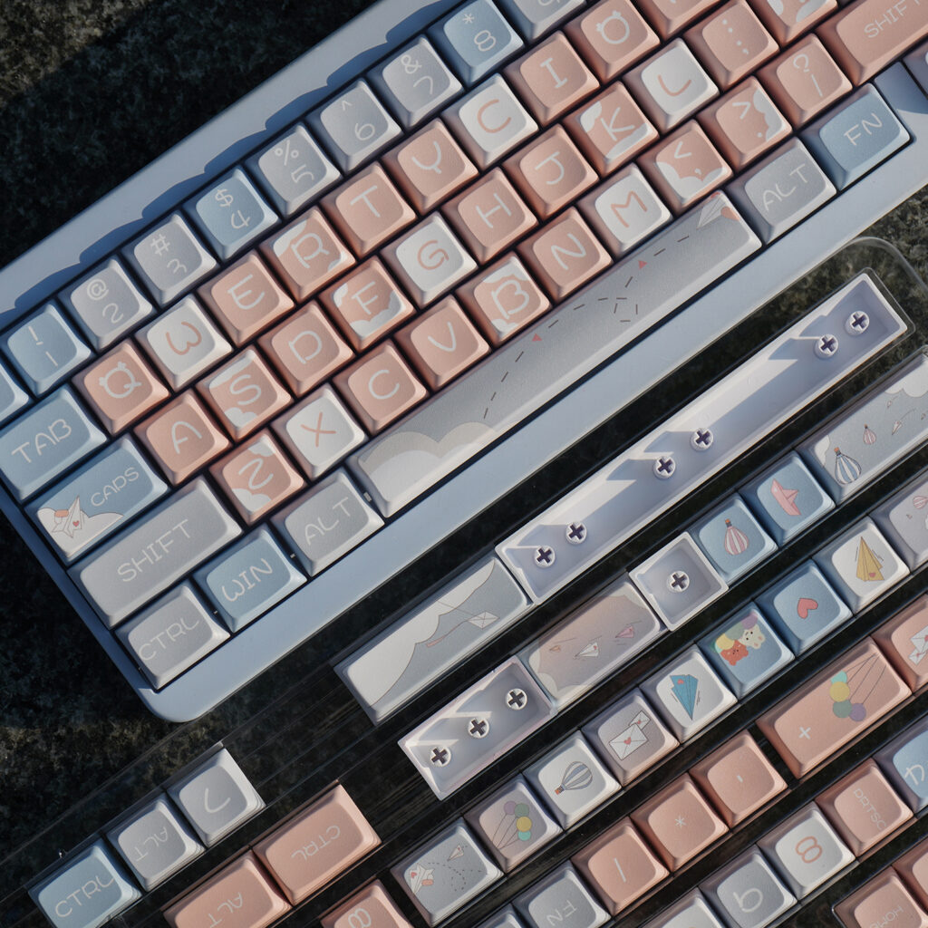 Paper Airplane XDA Keycap Set: Stylish Airplane | Kawaiikeycaps
